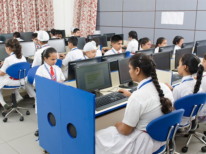 Computer & Language Lab